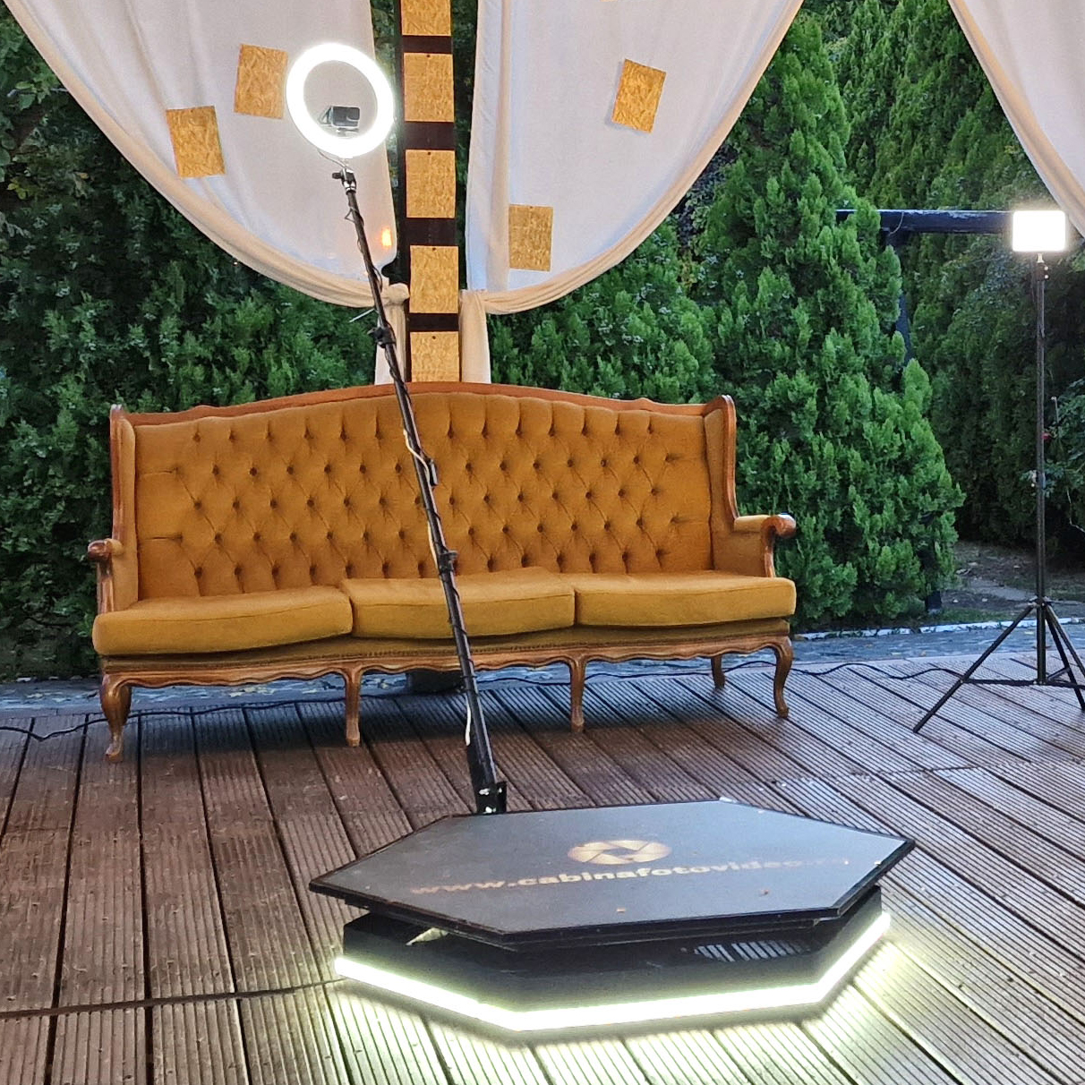 Cabina Foto Video 360 – Surprinde Momentul – Distribuie Distractia